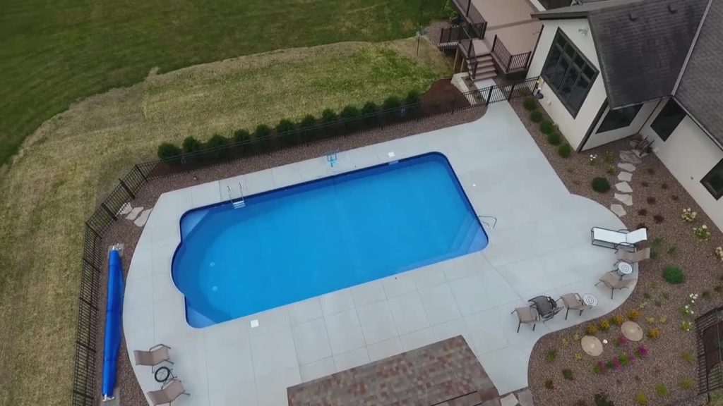 Swimming Pool Gallery | Inground Swimming Pools | Bob's Pool Builders